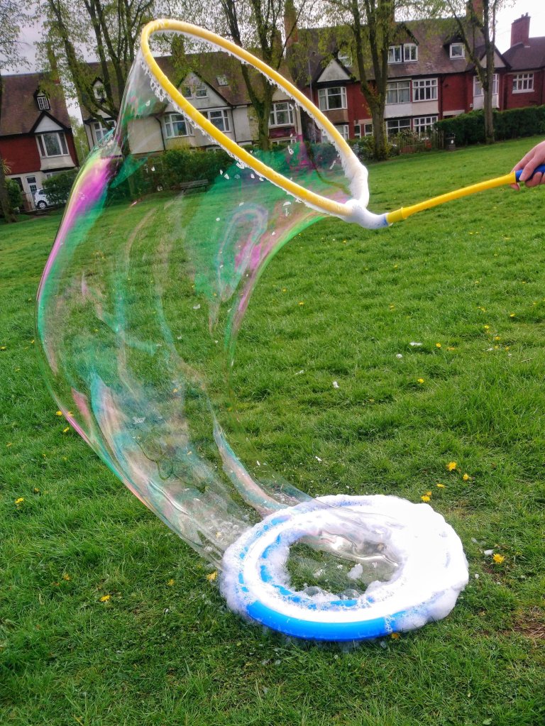 Review: The Boy in the Bubble with The Uncle Bubble Mega Loop – Dirt, Diggers and Dinosaurs